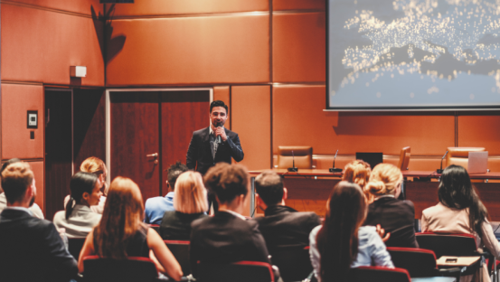 Your speech pace: guide to speeding and slowing down | SpeakerHub Your speech pace: guide to speeding and slowing down | SpeakerHub